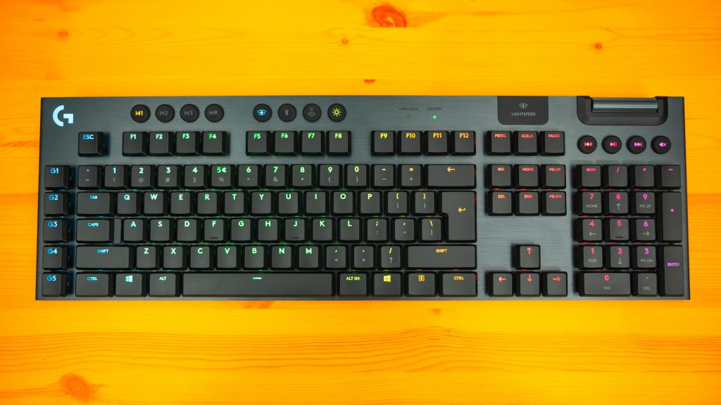 Review: Logitech G915 - Draadloos en degelijk | Toms Tech