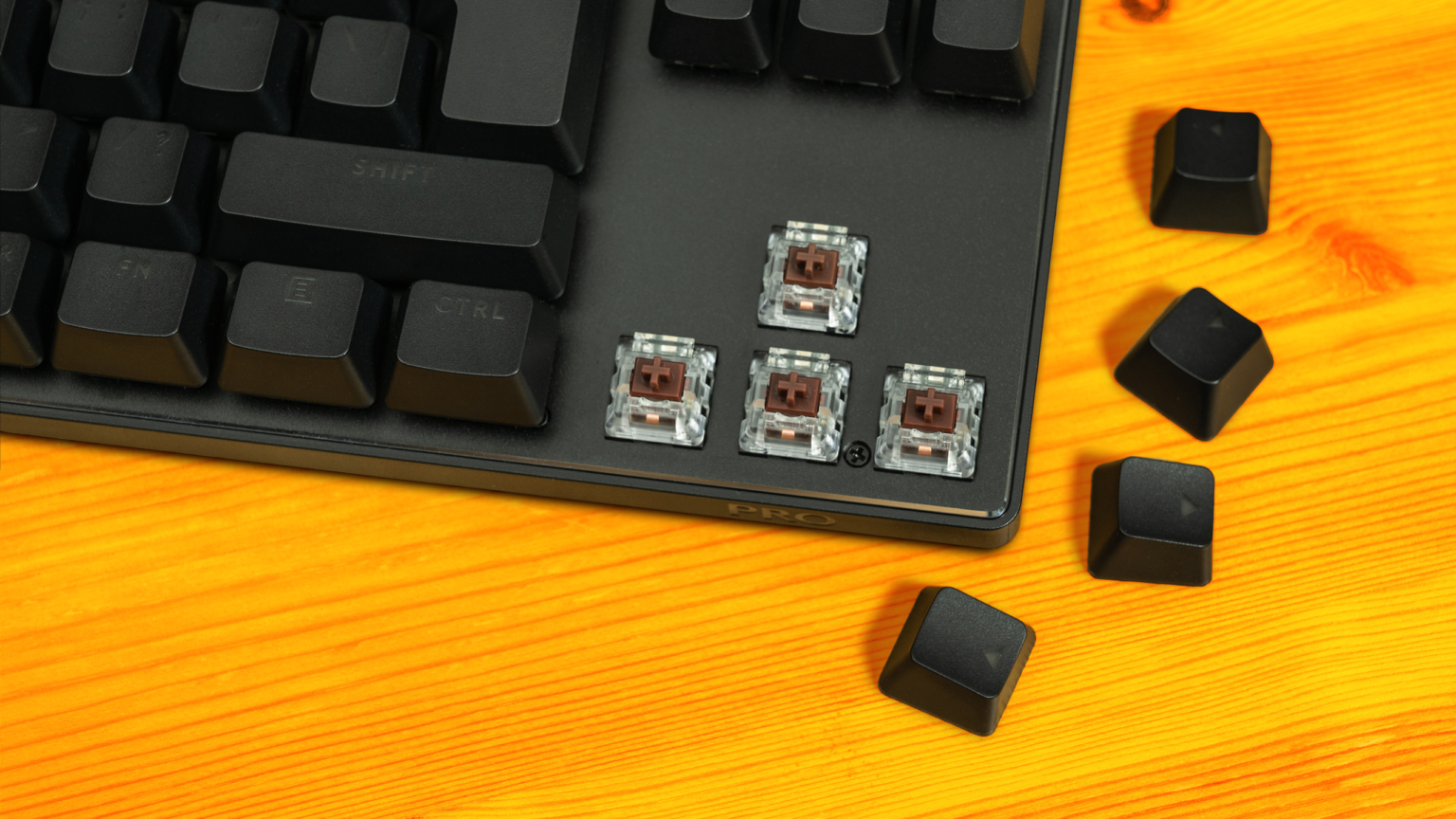 Review: Logitech G Pro X TKL - Nul innovatie, wel draadloos | Toms Tech